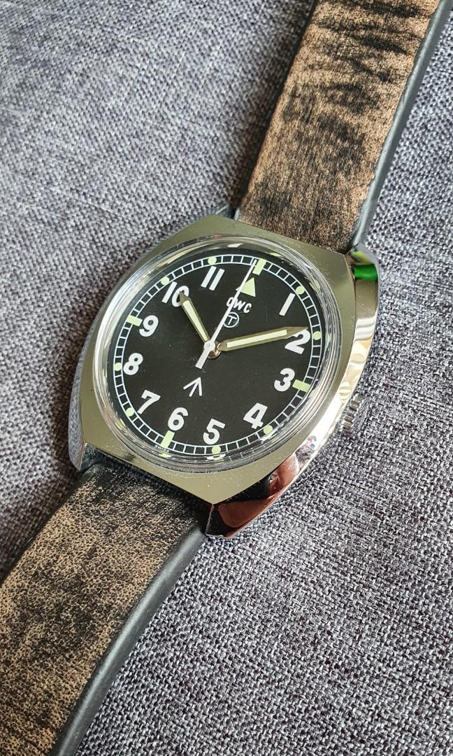 CWC W10 military watch hand winding, Luxury, Watches on Carousell