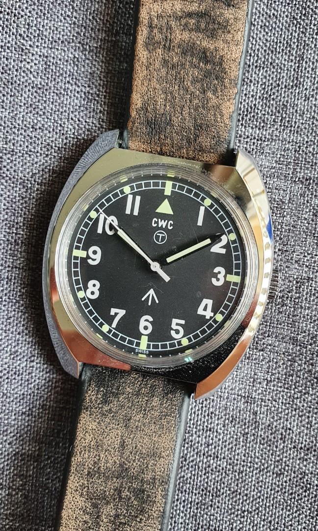 CWC W10 military watch hand winding, Luxury, Watches on Carousell