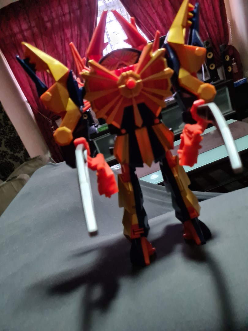 Gold ranger samurai megazord (clawzord) box not included, Hobbies ...