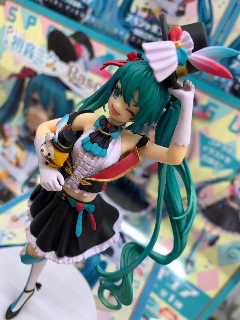 Hatsune Miku X Rascal Special figure, Toys & Games, Bricks & Figurines ...