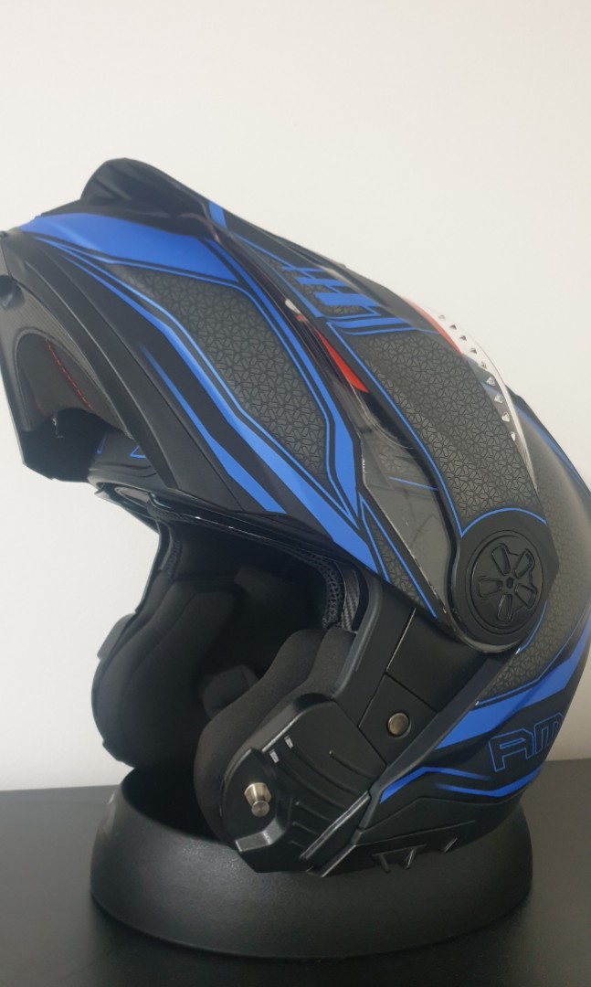 Lazar Helmet, Motorcycles, Motorcycle Accessories on Carousell