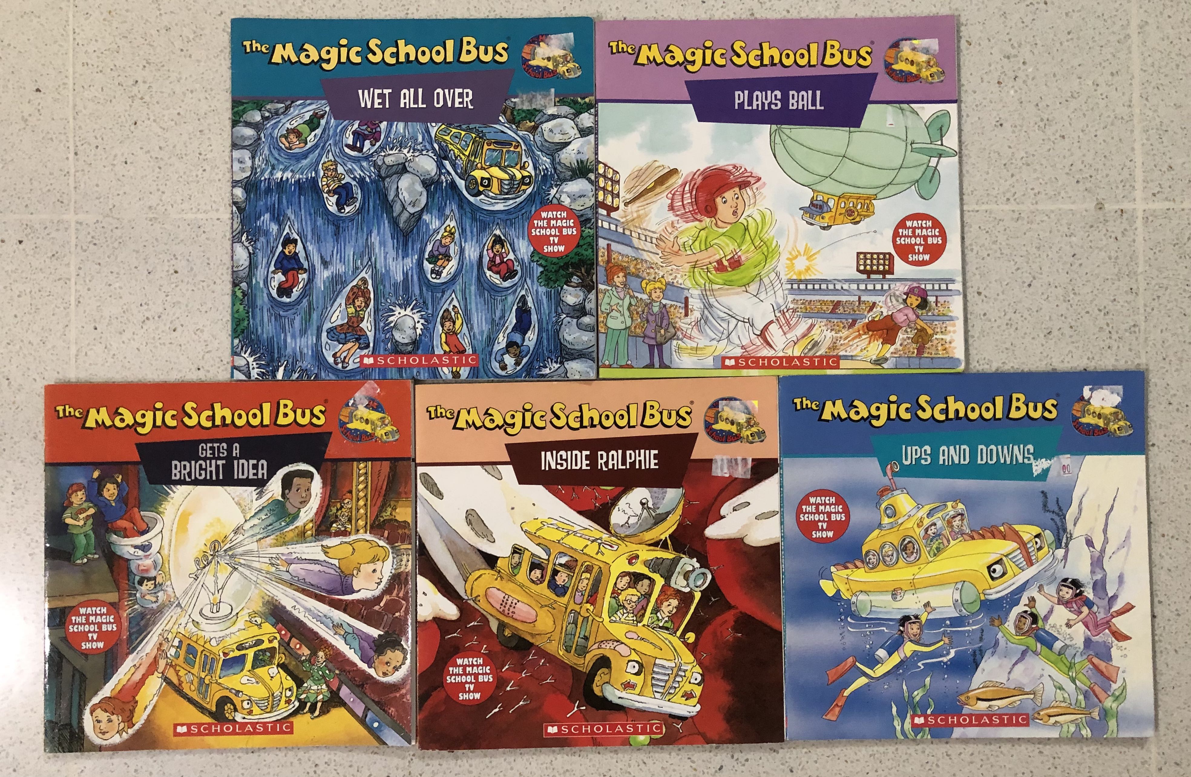 Magic school bus - assorted books about light, germs, forces, water ...