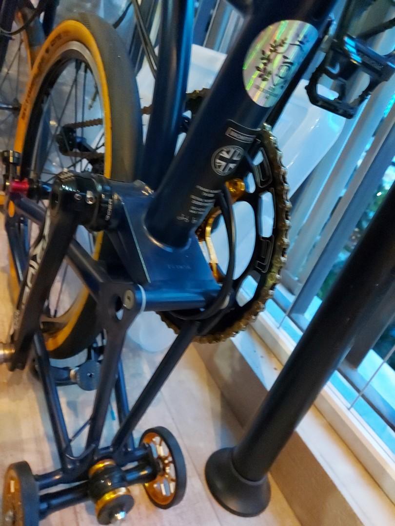 Brompton original chain milage 2 km, Sports Equipment, Bicycles & Parts ...