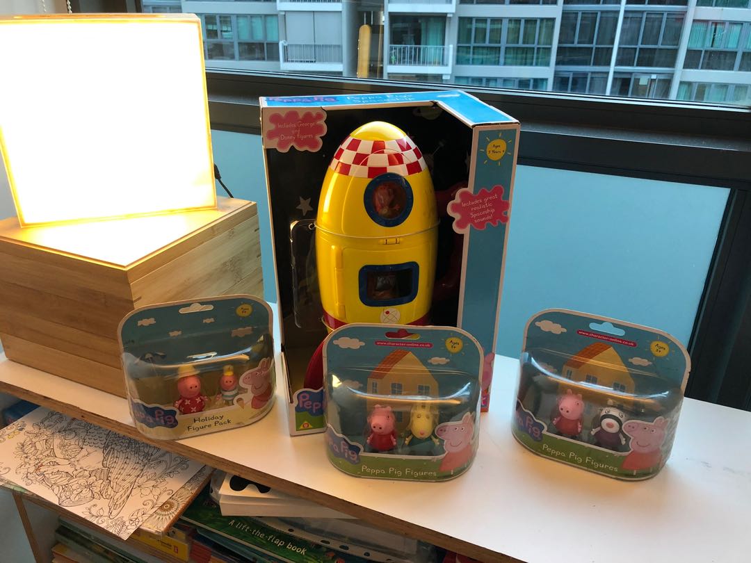 Peppa pig spaceship and figures, Hobbies & Toys, Toys & Games on Carousell