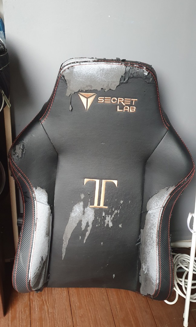 Secret Lab Titan Series Chair, Furniture & Home Living, Furniture ...