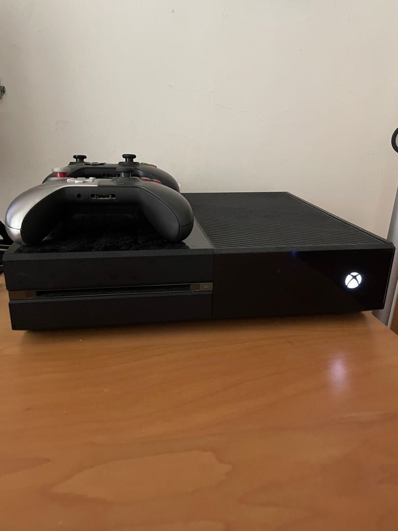 Xbox One (1st Gen), Video Gaming, Video Game Consoles, Xbox on Carousell