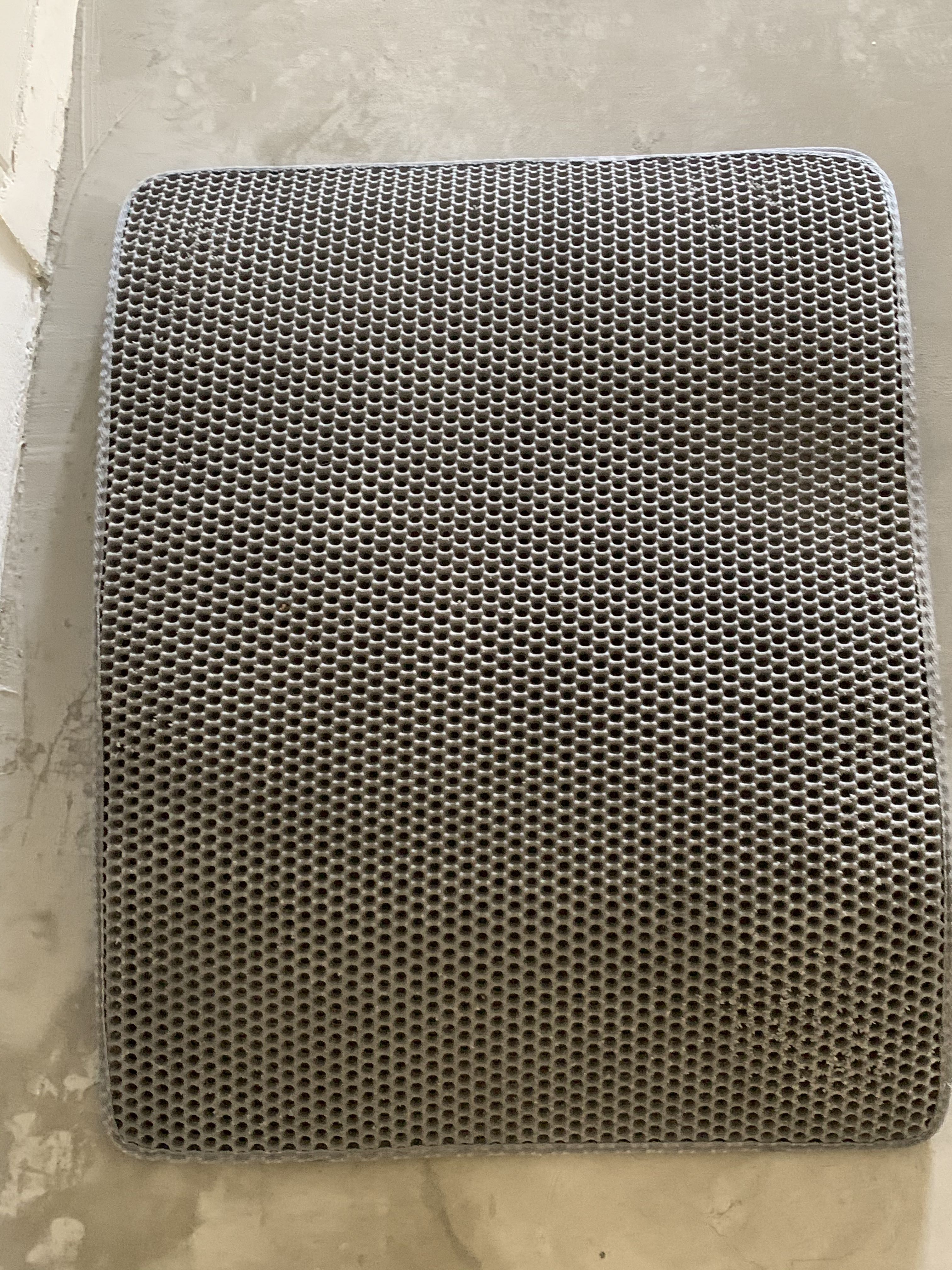 Cat Sand Trap Mat, Pet Supplies, Homes & Other Pet Accessories on Carousell