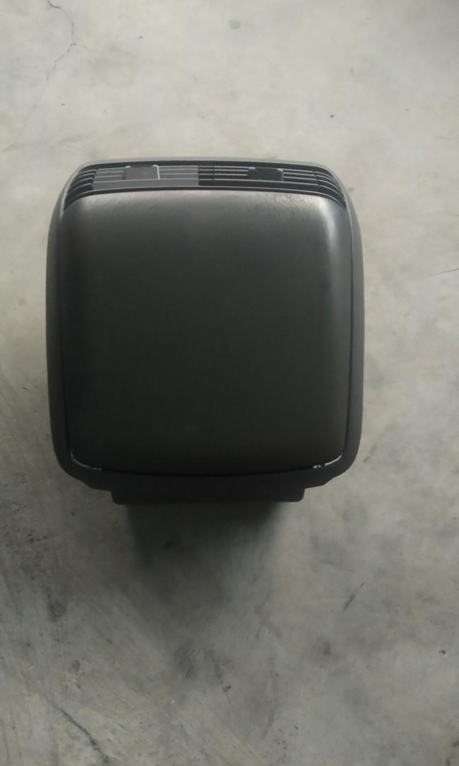 Center box ipsum gaia sxm10g, Auto Accessories on Carousell