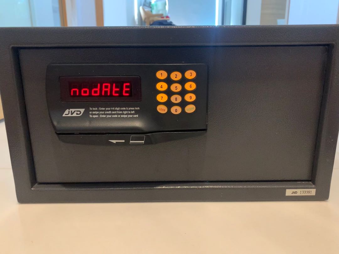 JVD safe deposit box, Women's Fashion, Jewelry & Organisers, Accessory ...