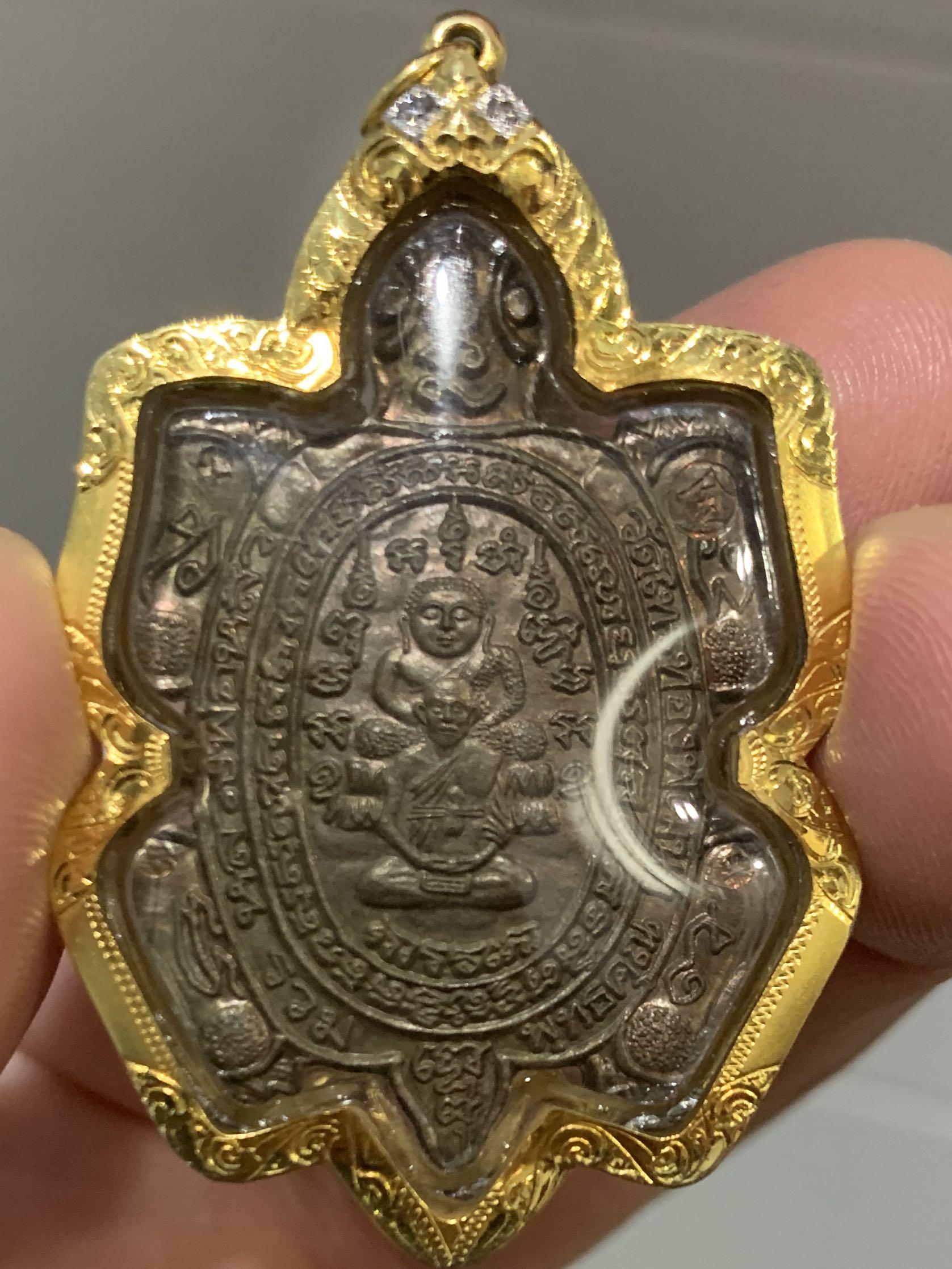 LP Liew and LP Koon Phaya Tao BE 2538, Hobbies & Toys, Memorabilia & Collectibles, Religious ...