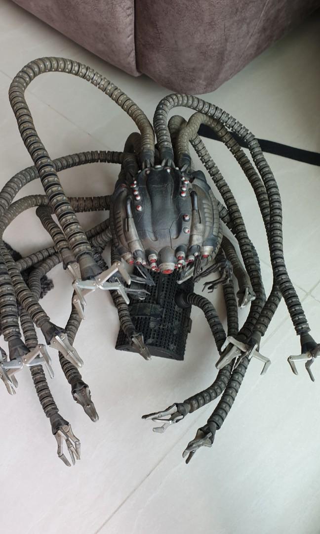 Mcfarlane Matrix Sentinel with Neo set, Hobbies & Toys, Toys & Games on ...