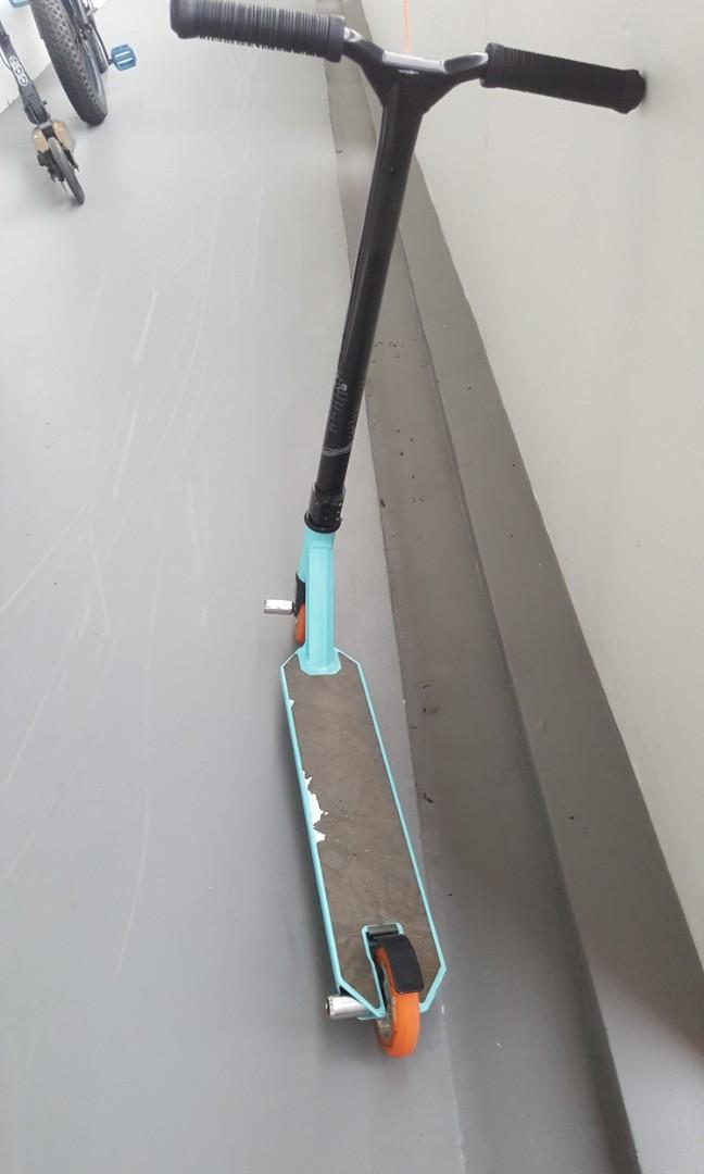 Stunt Scooter - OXELO SCOOTER, Sports Equipment, Bicycles & Parts ...