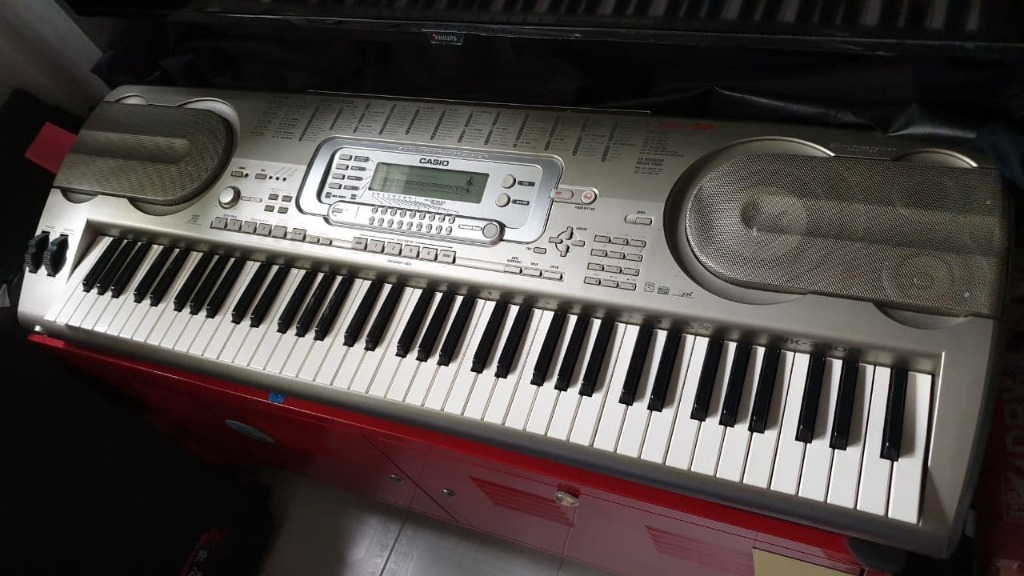 Casio Keyboard WK-3800, Music & Media, Music Instruments on Carousell