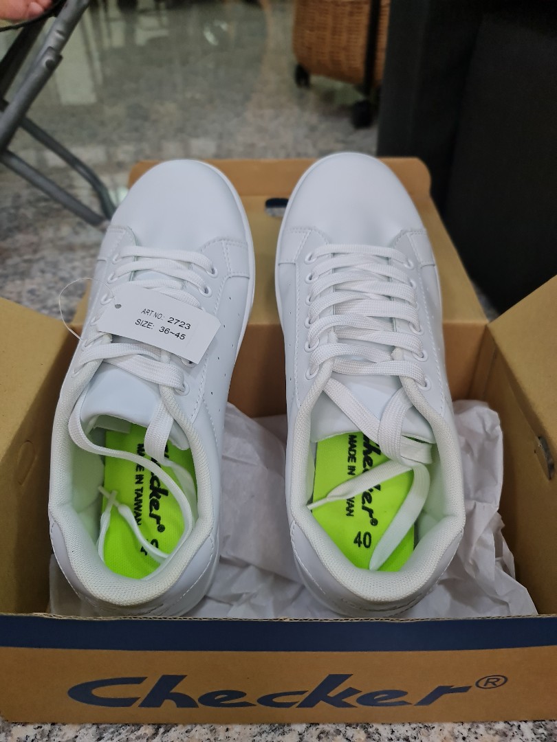 Checker Sneakers, Men's Fashion, Footwear, Sneakers on Carousell
