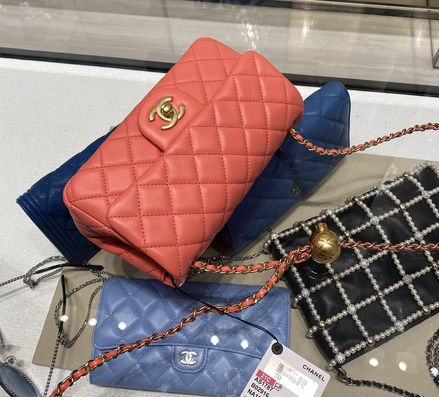 Full Set | Authentic Chanel Gold Ball / Gold Crush Coral Mini ...