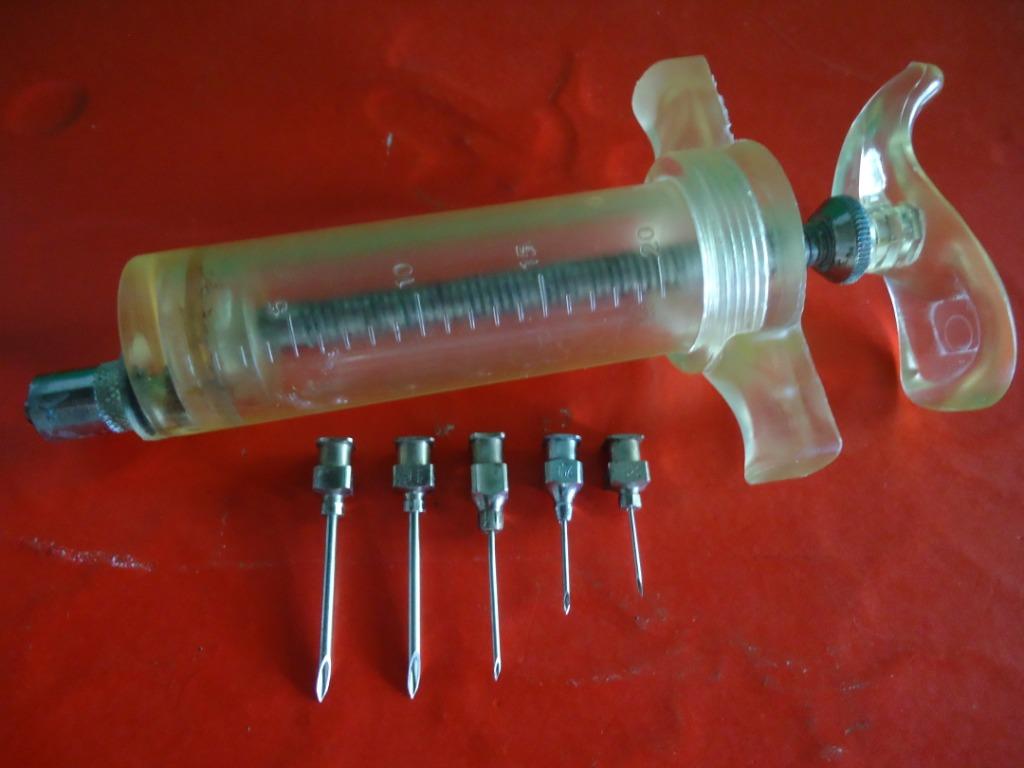 syringe and needle, panturok sa baboy, baka, kambing, etc., Pet ...