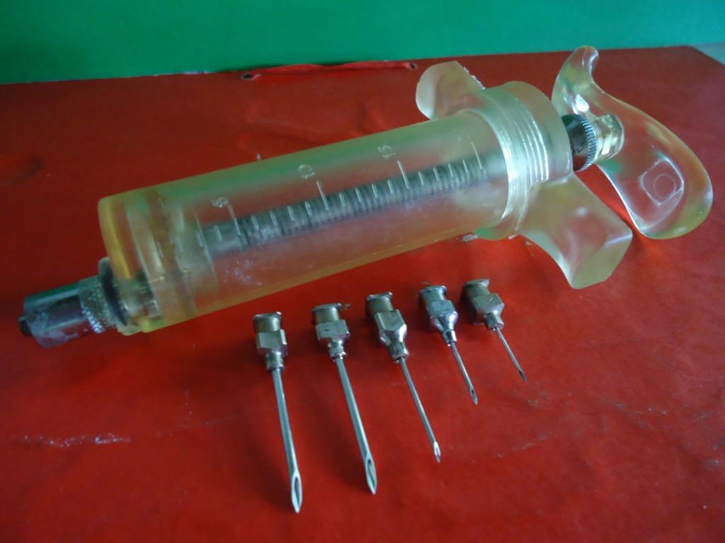 syringe and needle, panturok sa baboy, baka, kambing, etc., Pet ...