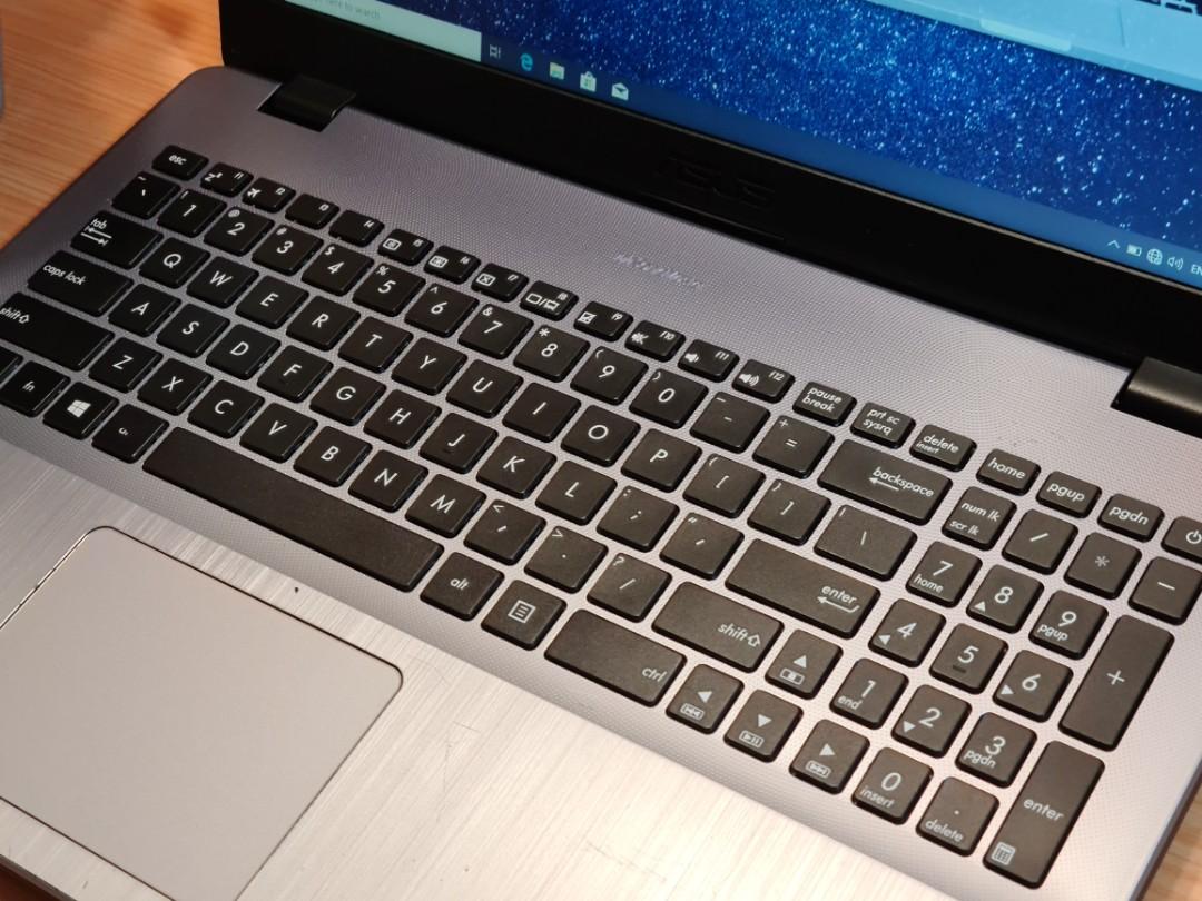 Asus FL8000U core i7 Coffeelake 8Gb ram DDR4 2400Mhz + 128Gb SSD 8th ...