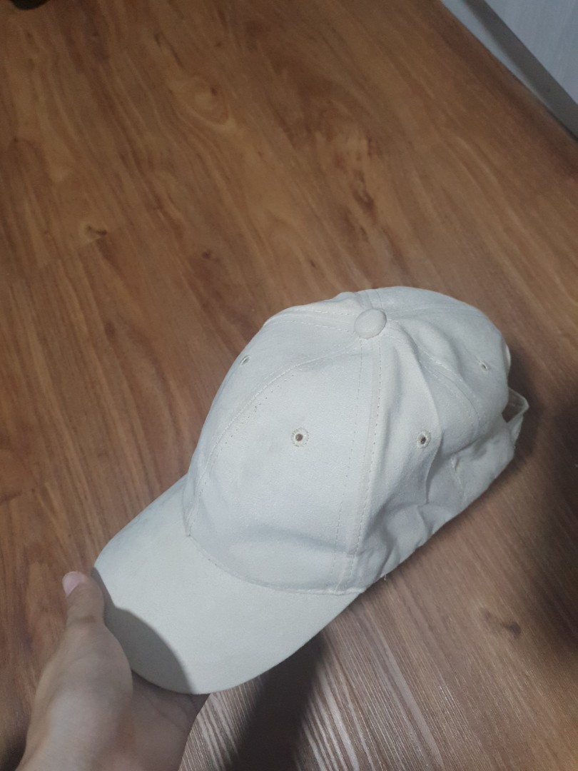 Cream baseball cap, Men's Fashion, Watches & Accessories, Caps & Hats ...