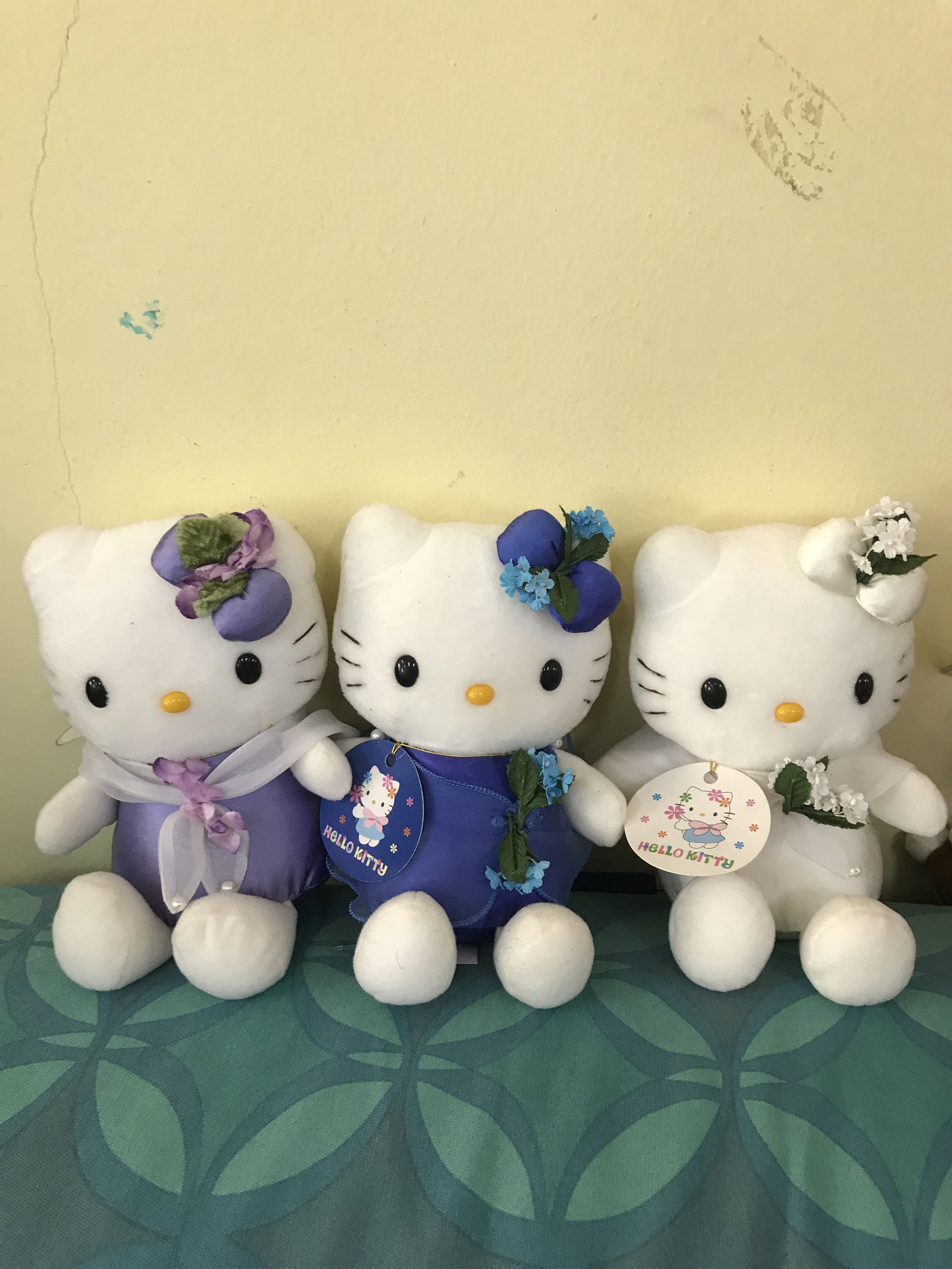 hello kitty combo, Hobbies & Toys, Toys & Games on Carousell