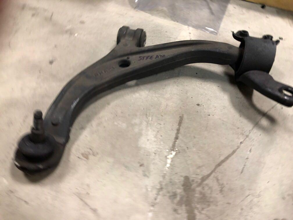 Honda Stream RN6 Lower Arm, Car Accessories, Accessories on Carousell