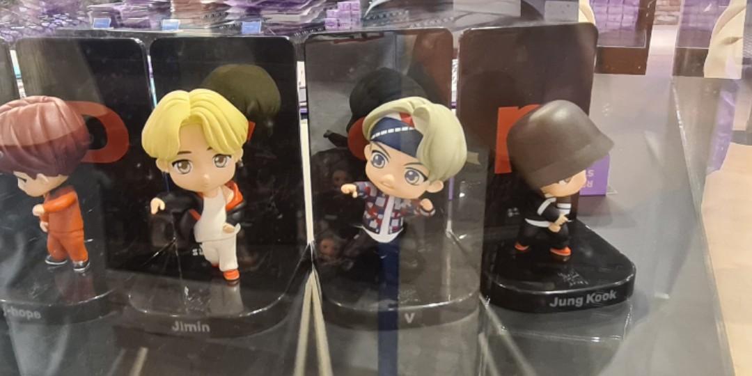 INSTOCK BTS tinytan tiny tan mic drop figurines/ figures, Hobbies & Toys, Memorabilia ...
