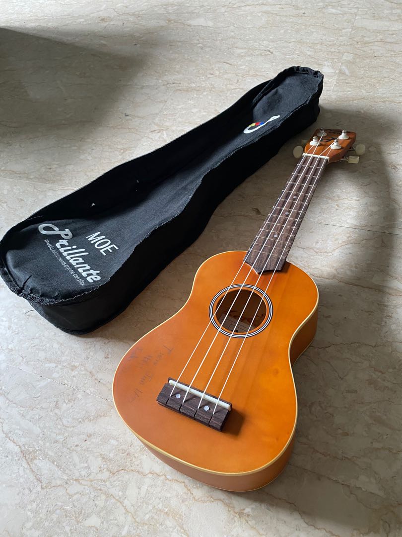 Ukulele, Hobbies & Toys, Music & Media, Musical Instruments on Carousell