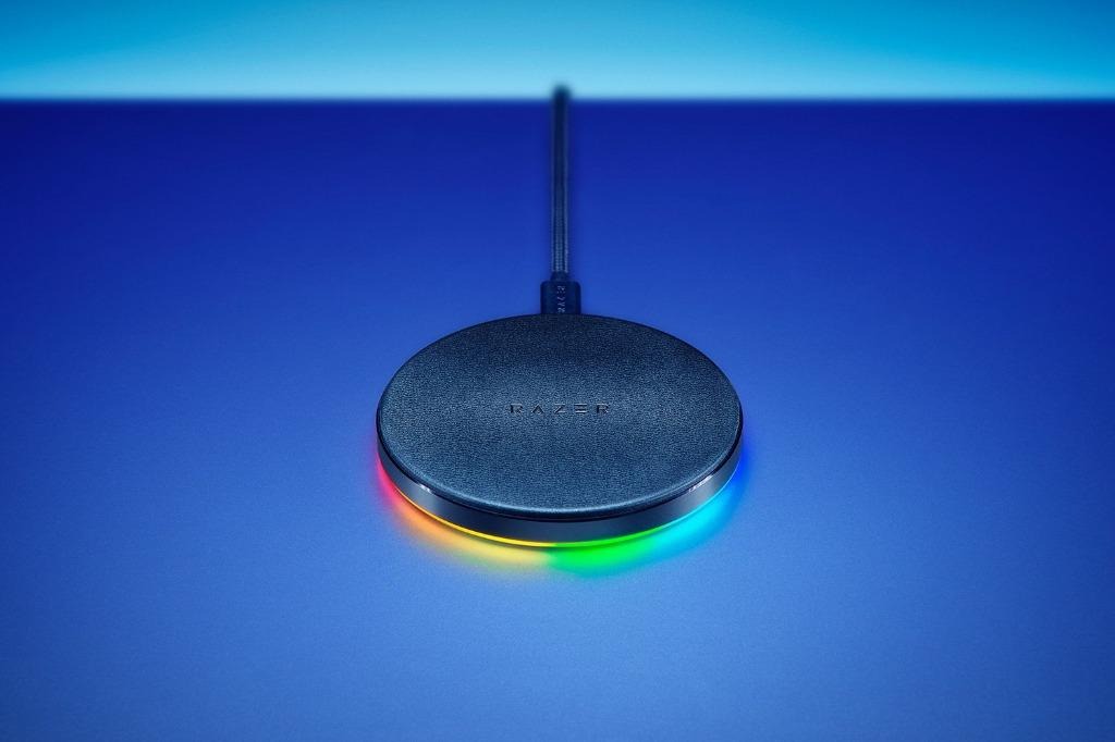 RAZER Charging Pad Chroma Fast Wireless Charger with Razer Chroma RGB ...