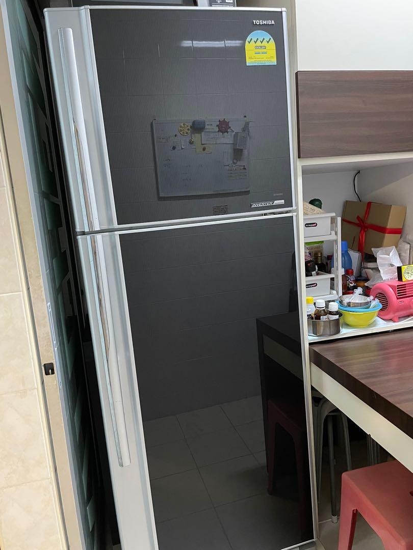Toshiba fridge / refrigerator - 4 ticks, TV & Home Appliances, Kitchen ...