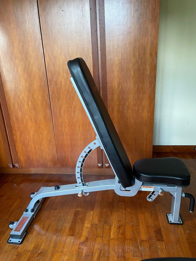 Vigor Gym Bench with wheels in perfect condition, Sports Equipment ...