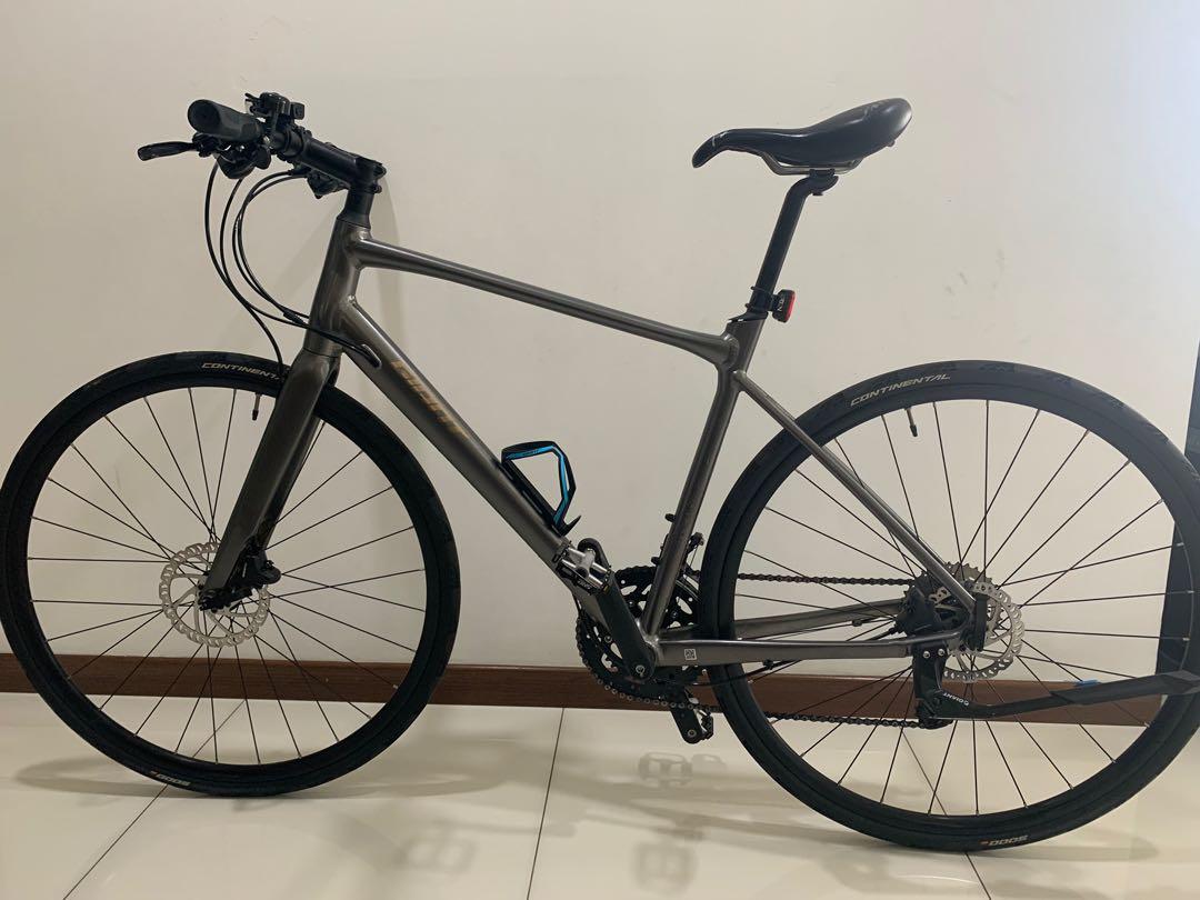 Giant Hybrid 2021 Fastroad SL3 Size ML, Sports Equipment, Bicycles ...