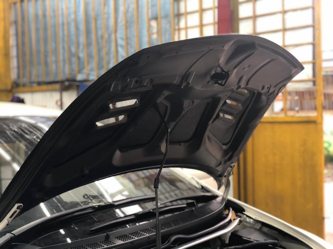 Hood fd2r feels, Auto Accessories on Carousell