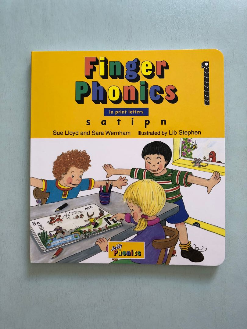 Jolly Phonics _ Finger phonics 1, 興趣及遊戲, 書本 & 文具, 小朋友書 - Carousell
