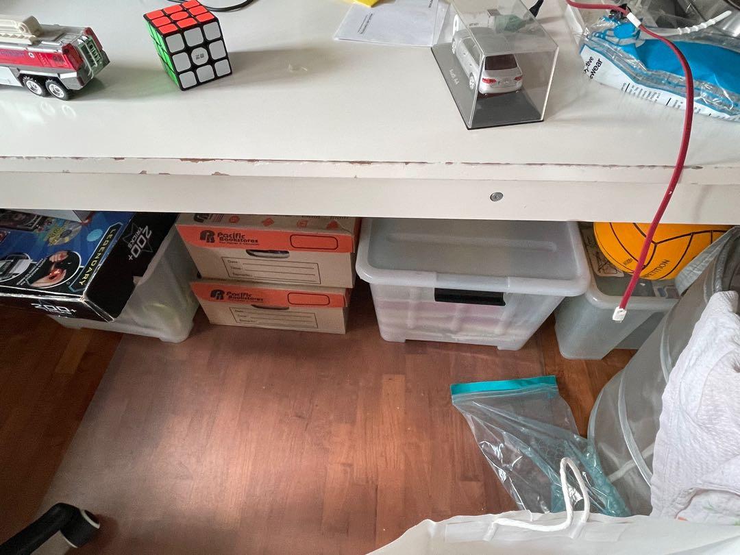 [SOLD] Piccolo Charlie Loft Bed & Study Desk, Furniture, Beds ...