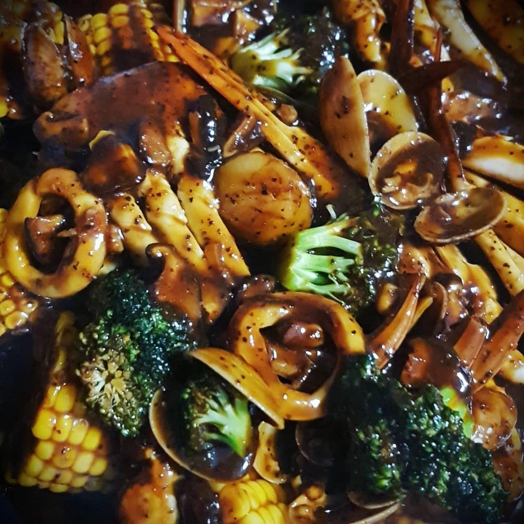 Shell Out Sambal & Shell Out Black Pepper, Food & Drinks, Packaged ...