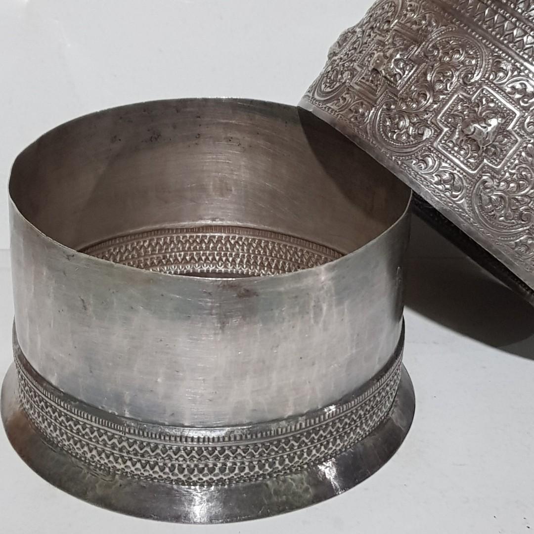 Silver Malay Chinese peranakan embossed container, Hobbies & Toys ...