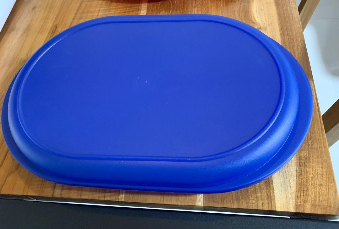 Tupperware shallow dish container, Furniture & Home Living, Kitchenware ...