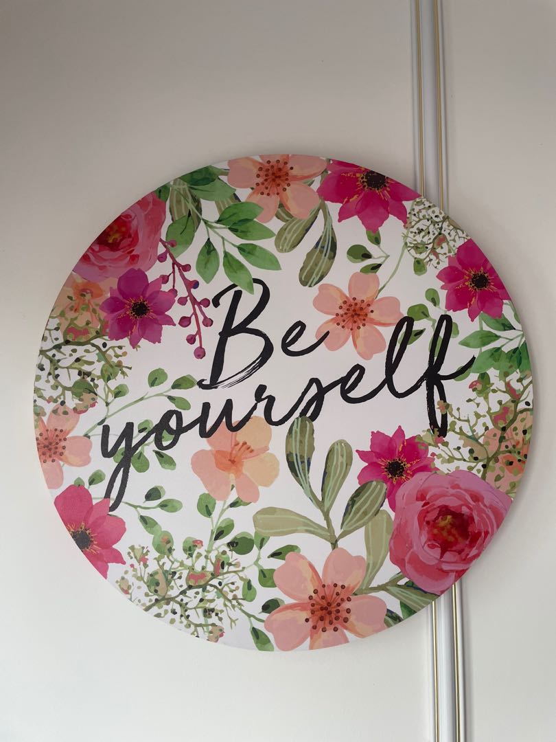 Wallpaper kaison gambar gantung wall Art, Furniture & Home Living, Home ...