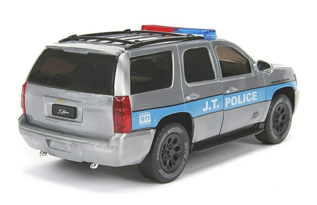 1:24 Chevy Tahoe, Hobbies & Toys, Toys & Games on Carousell