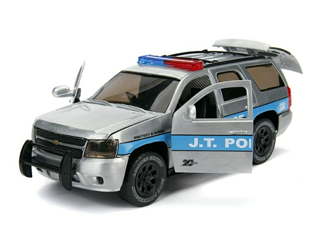 1:24 Chevy Tahoe, Hobbies & Toys, Toys & Games on Carousell