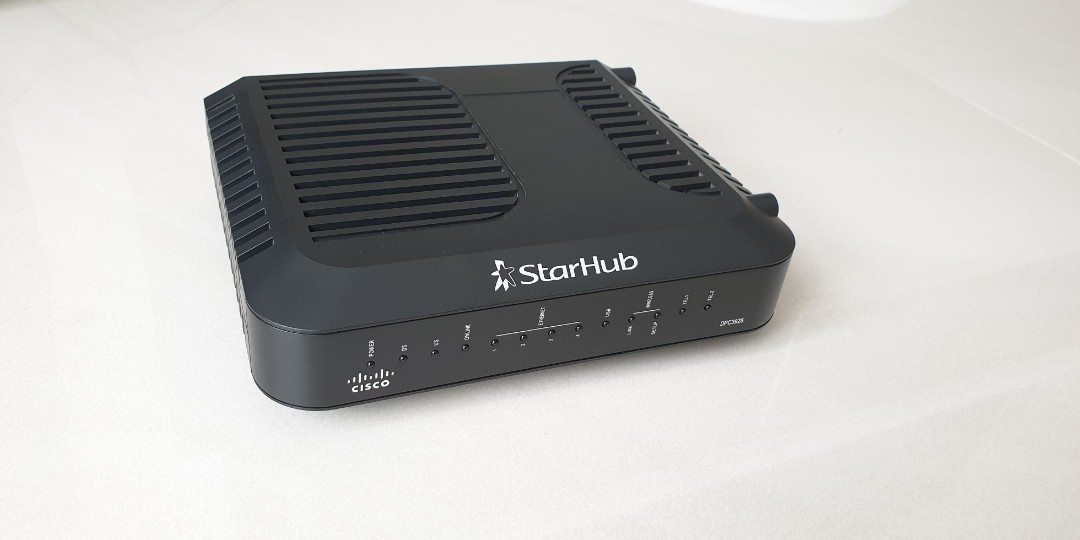 Cisco modem router DPC3925, Computers & Tech, Parts & Accessories ...