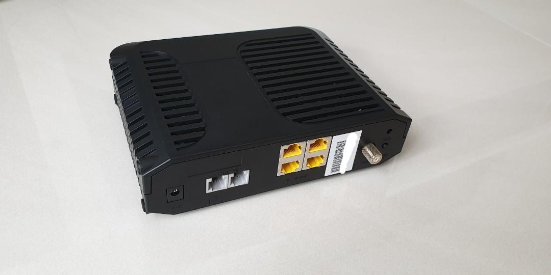 Cisco modem router DPC3925, Computers & Tech, Parts & Accessories ...