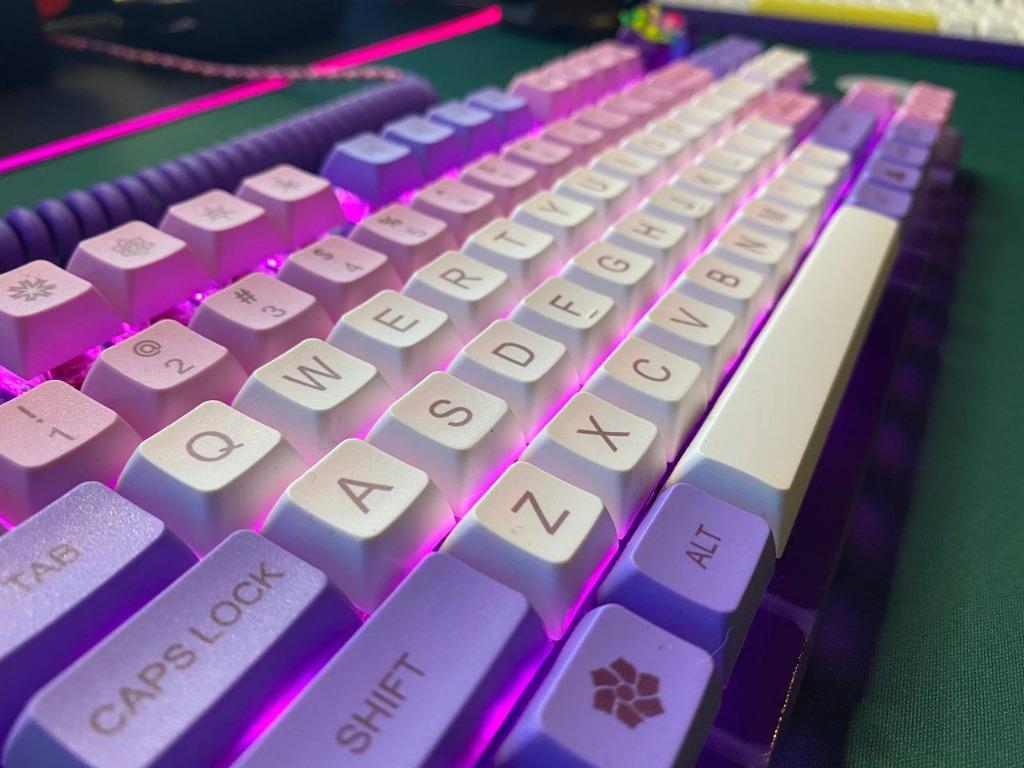 Custom Painted Hexgear Gemini TKL Mechanical Keyboard with Zealios V2 ...