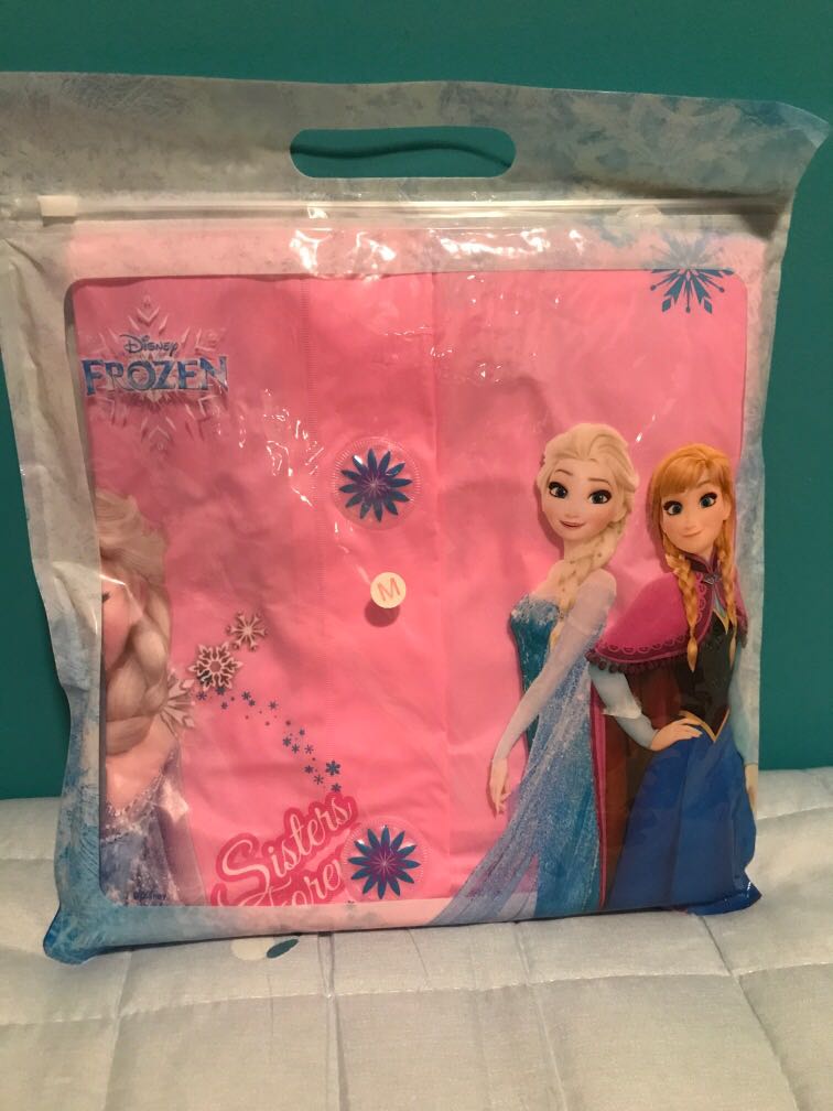 Frozen Raincoat, Babies & Kids, Babies & Kids Fashion on Carousell