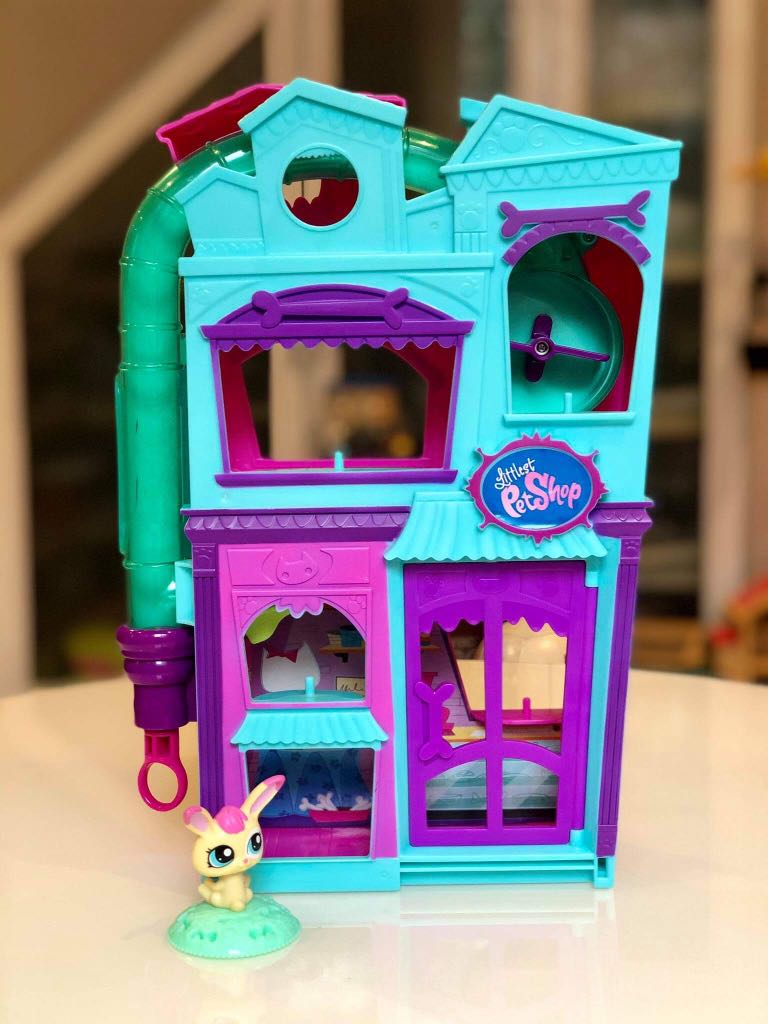 LPS House, Hobbies & Toys, Toys & Games on Carousell