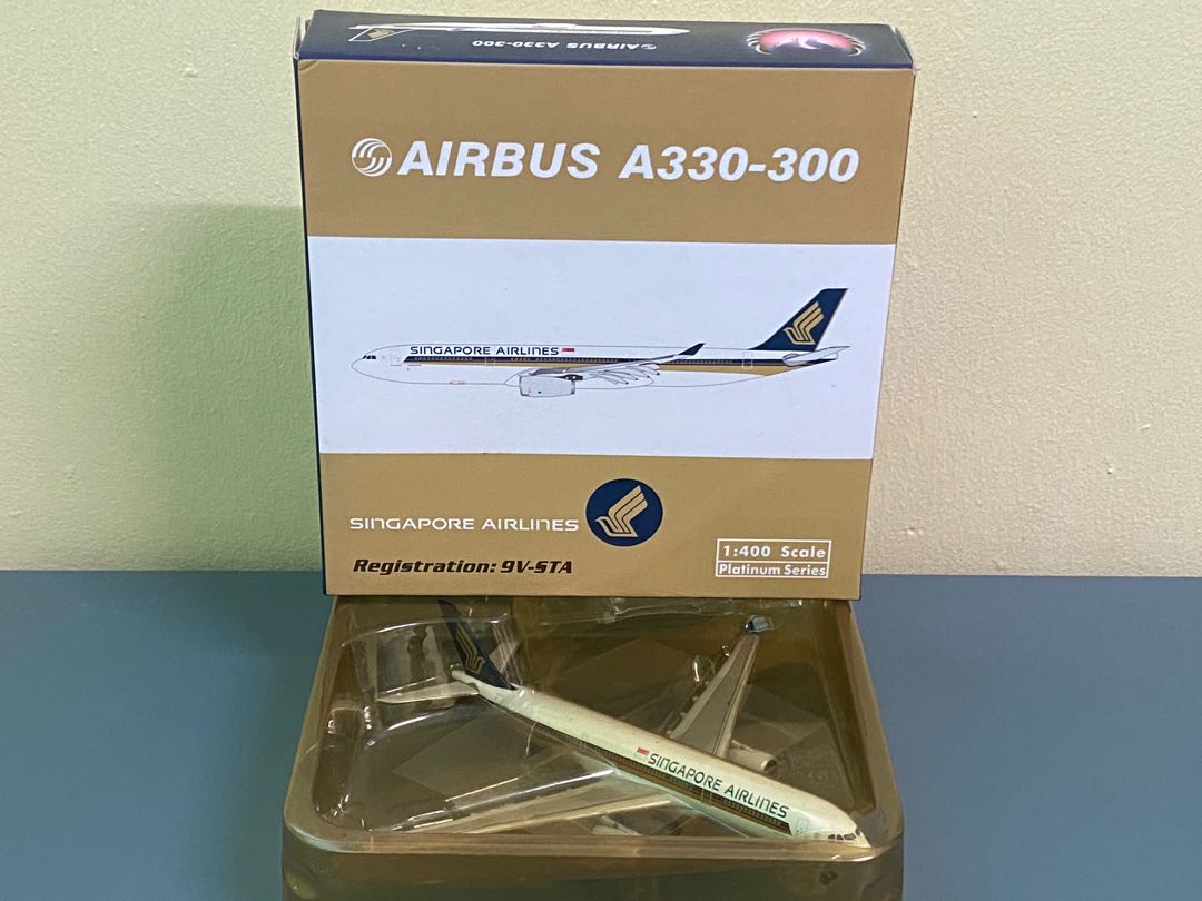 Singapore airlines SQ SIA Airbus A330 9V-STA airplane aircraft model ...