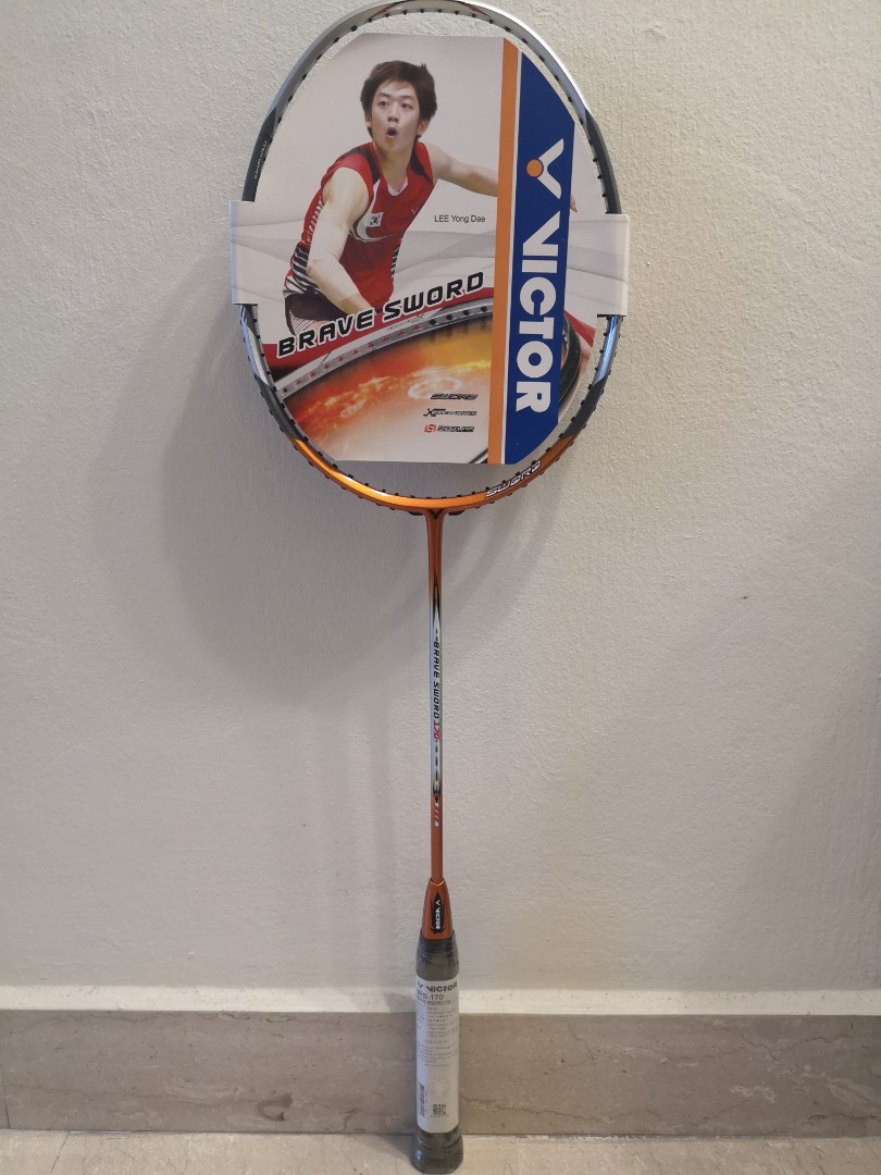 Victor Brave Sword 170 Racket, Sports Equipment, Sports & Games, Racket ...