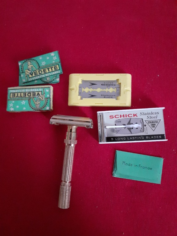 Vintage Shaver 1960s with Blades, Hobbies & Toys, Memorabilia ...
