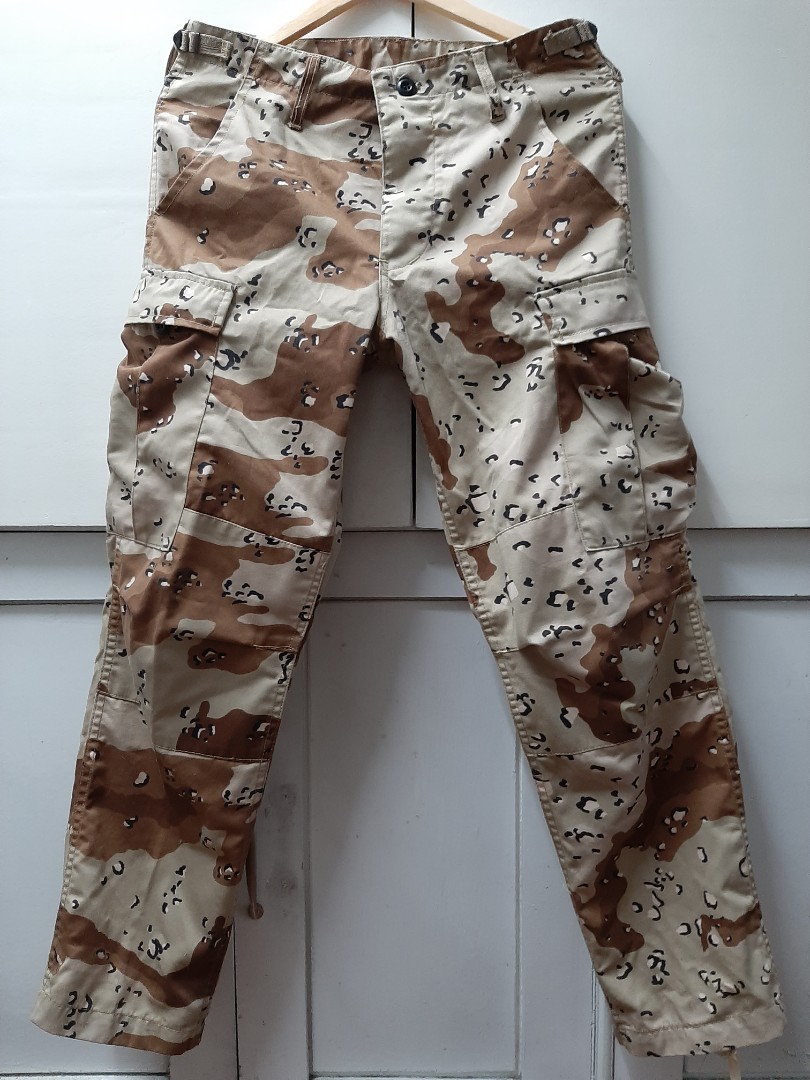 Choco Chip Desert Camo Pants on Carousell
