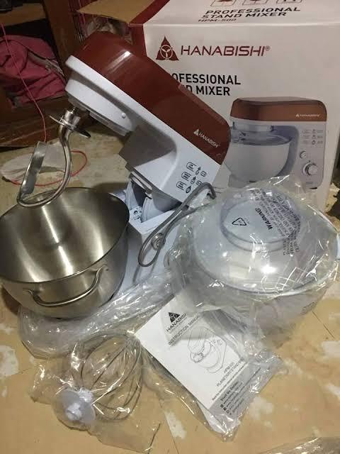 Hanabishi stand mixer 4.2liters, Furniture & Home Living, Kitchenware ...